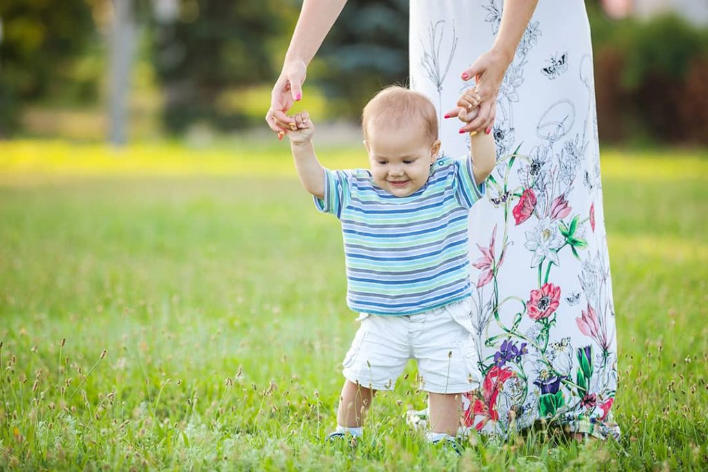 Cómo aprende a caminar el bebé: la marcha estable | LetsFamily